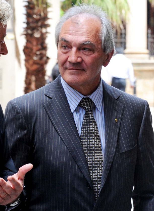 Breast surgeon wins $268k case against Channel 9 - ABC News