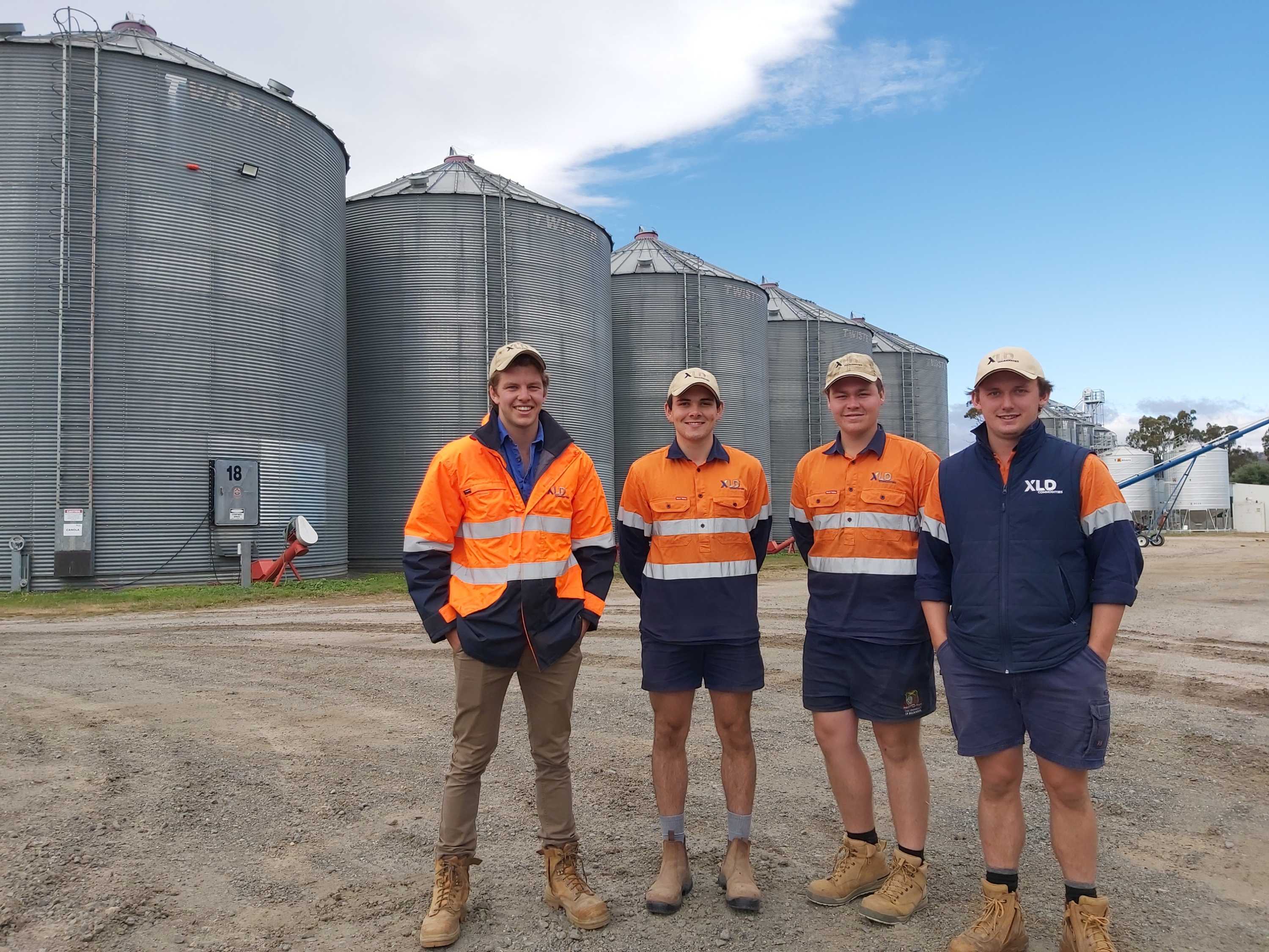 Drawn out Tasmania grain harvest this summer - ABC listen
