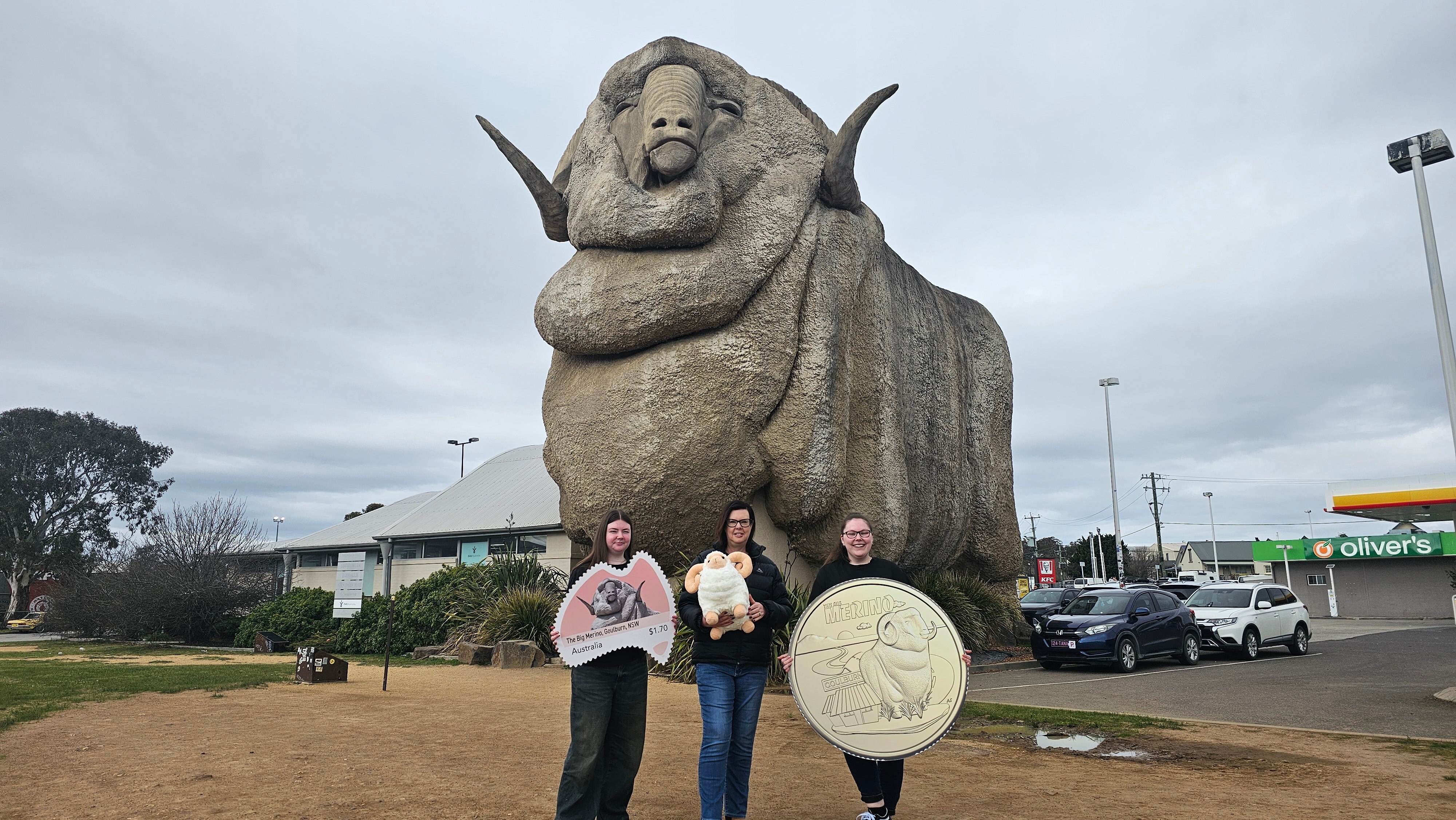 Goulburn's Big Merino 'Rambo' marks 40th birthday with entrance into ...