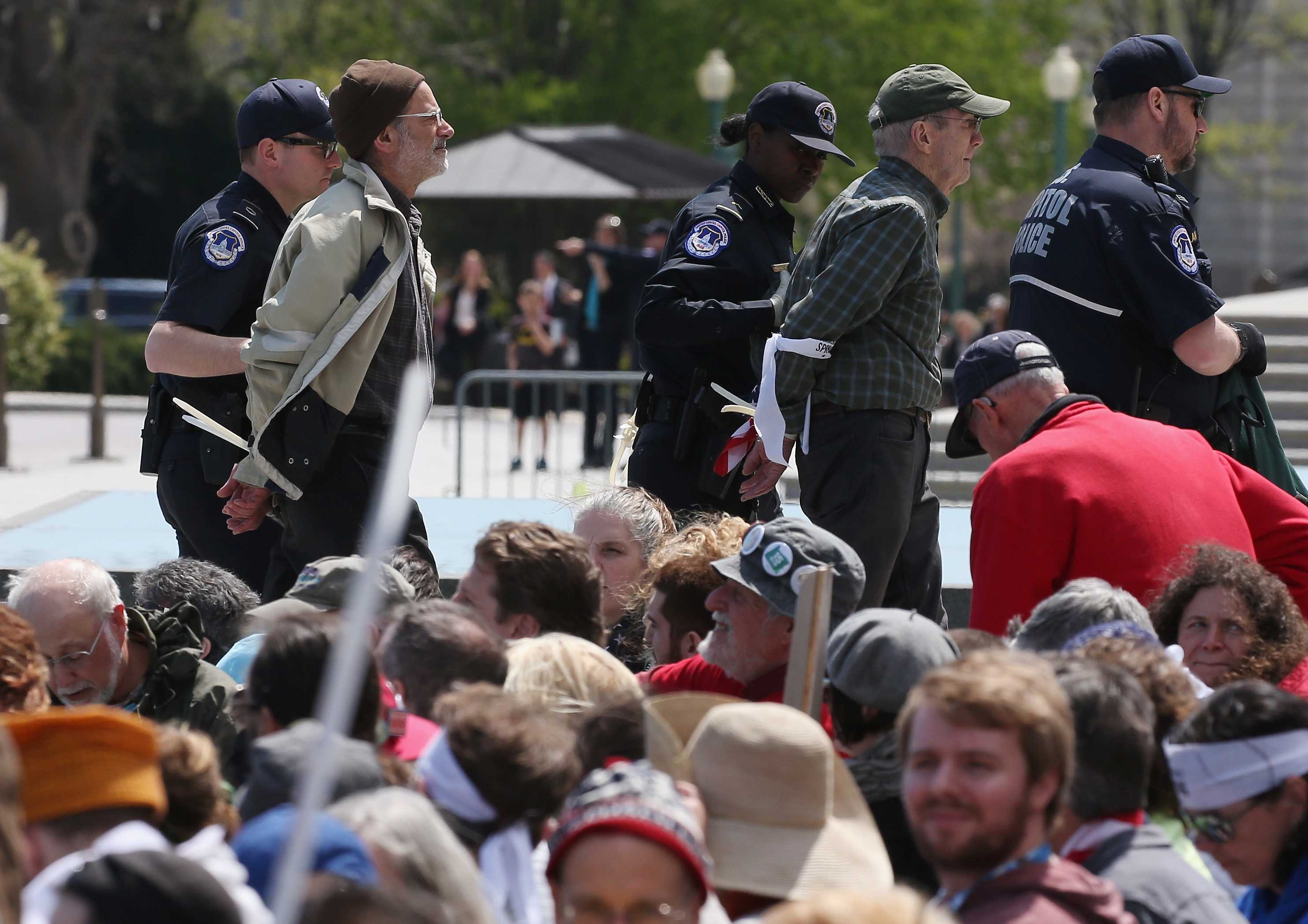 More than 400 protesters arrested for 'unlawfully demonstrating' at US ...