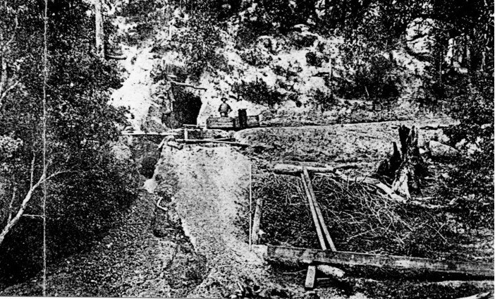 Under Brisbane lies coal, gold, quartz in small geological pockets ...