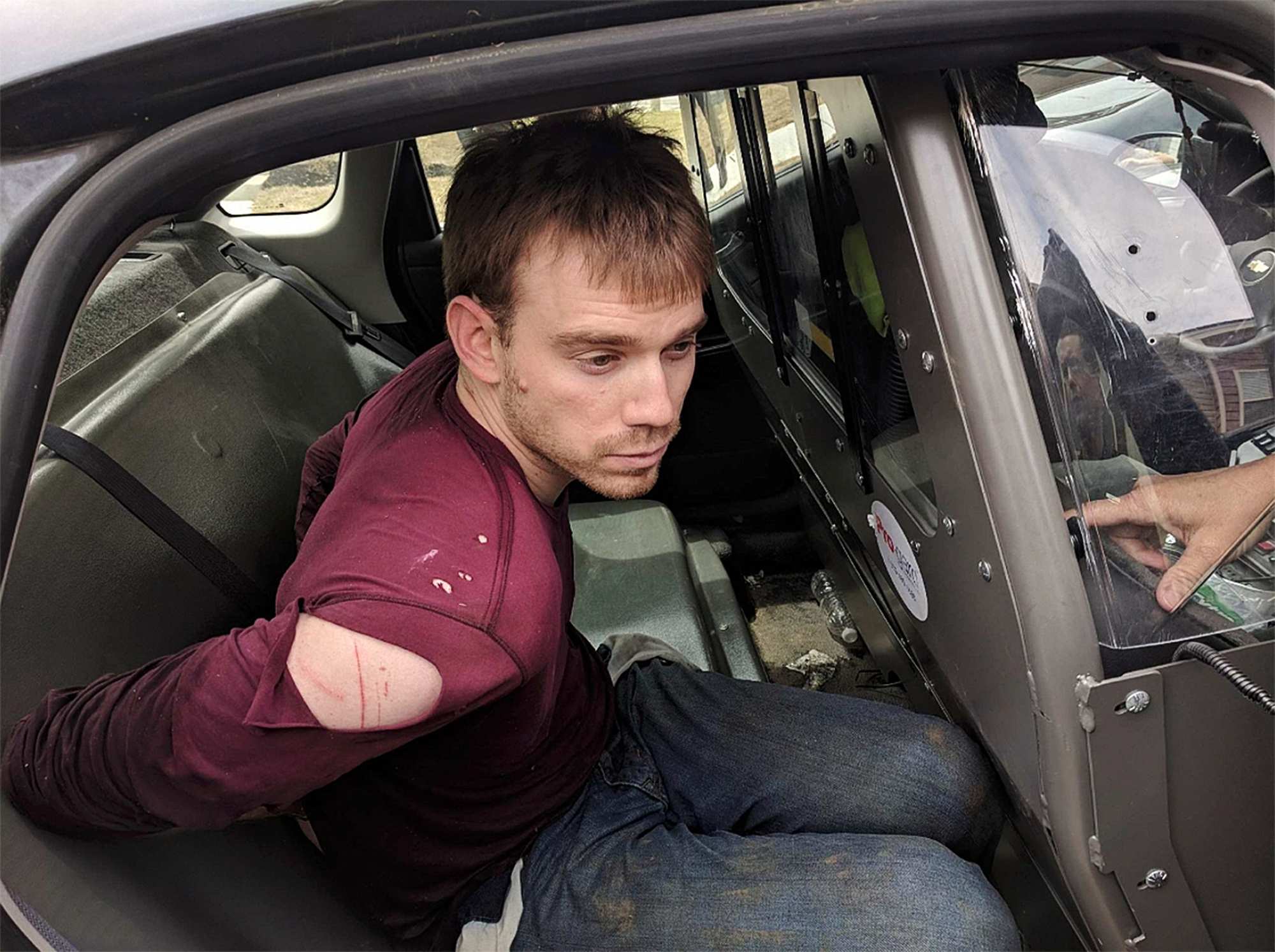 Waffle House shooting suspect Travis Reinking arrested as history of ...