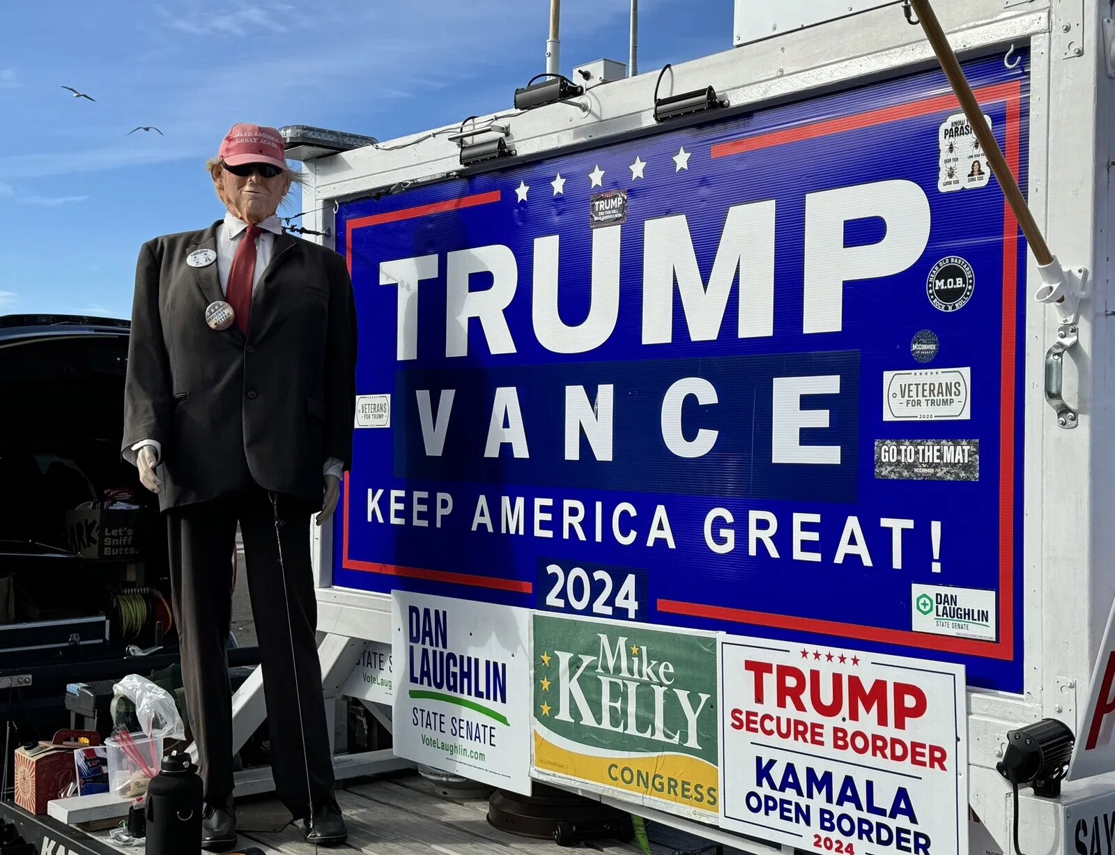 Donald Trump says he has 'powerful mandate' after Republicans' dominant US election showing ...