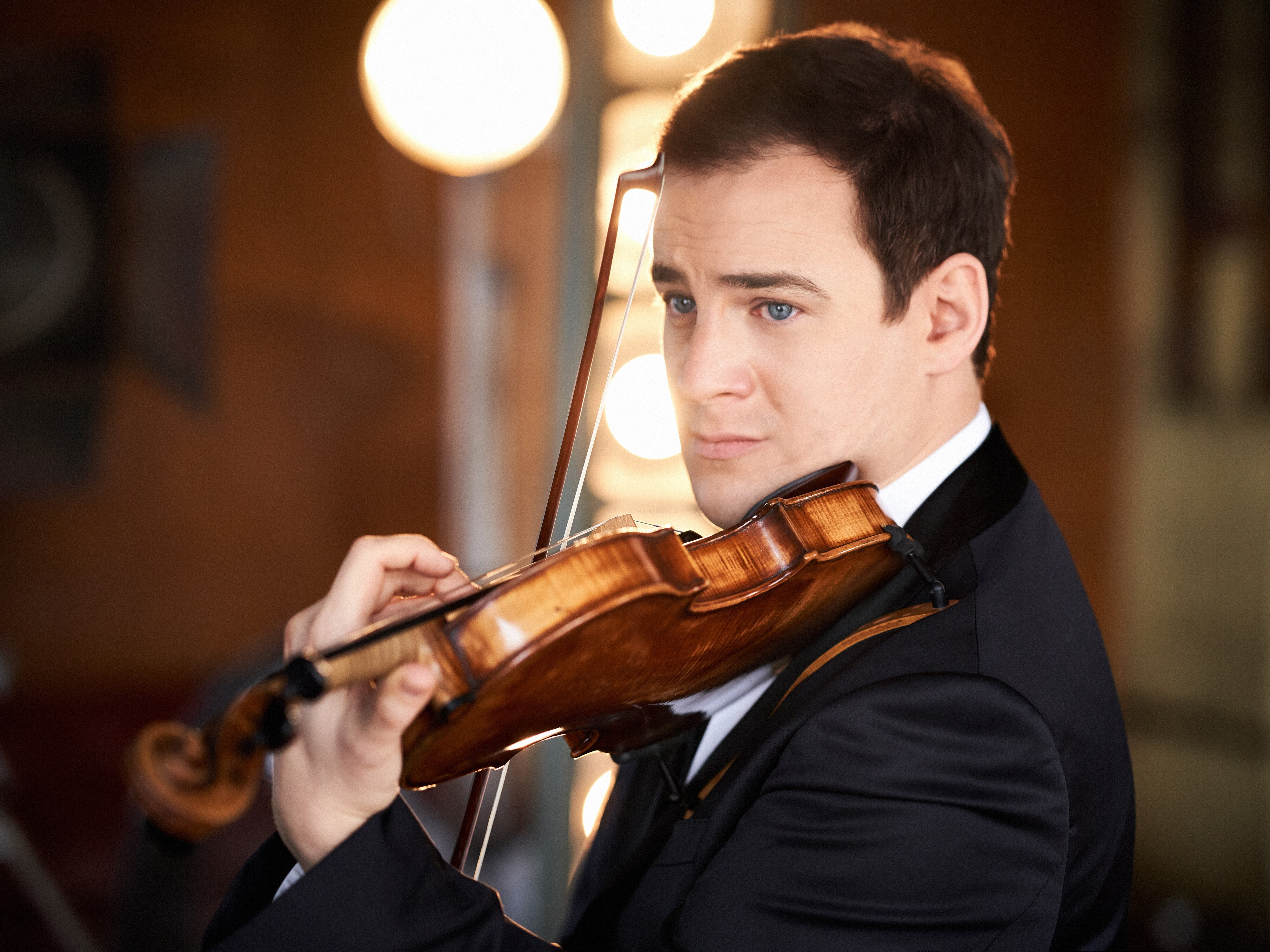 Jack Liebeck and Ensemble Liaison play Dvořák and Nino Rota live - ABC ...