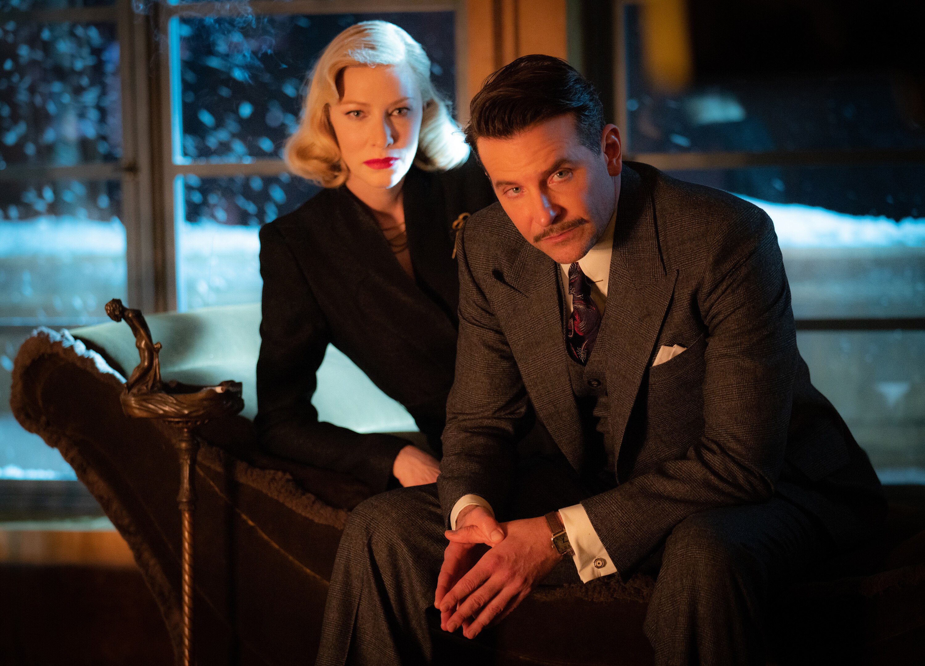 Nightmare Alley: Bradley Cooper a weak link in star-studded film noir ...
