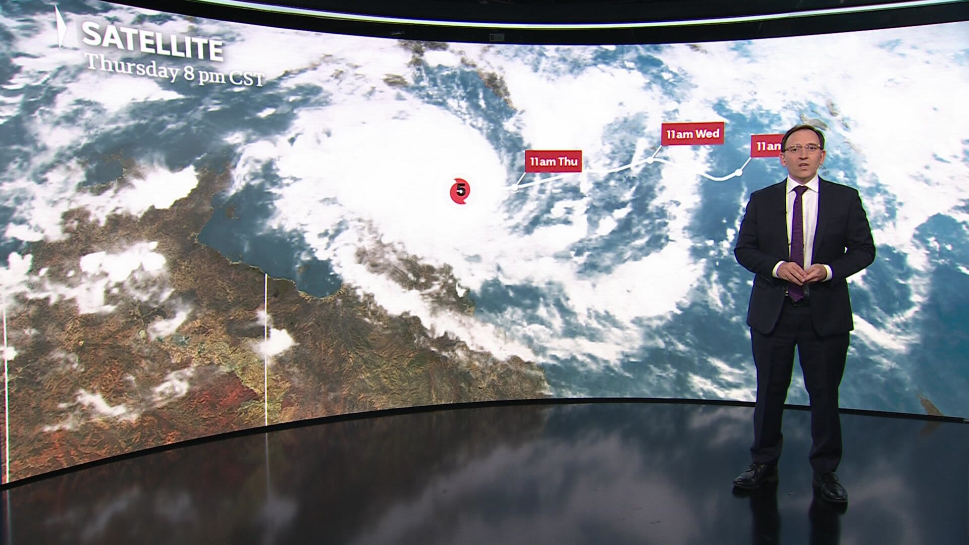 ABC meteorologist Tom Saunders on the forecast for Cyclone Narelle over ...