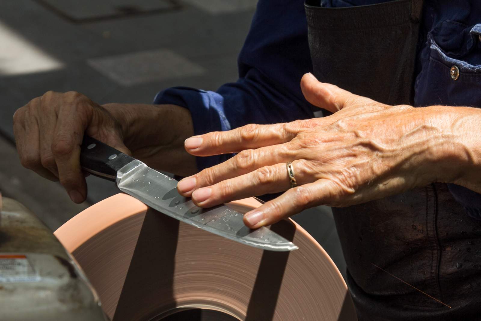 The daily grind of a motorcycle-riding mobile knife sharpener - ABC News