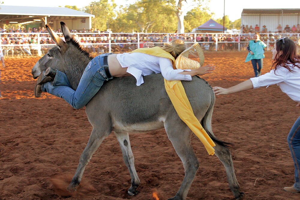 Ghost town swells from zero to 3,000 for annual outback rodeo in Quamby ...