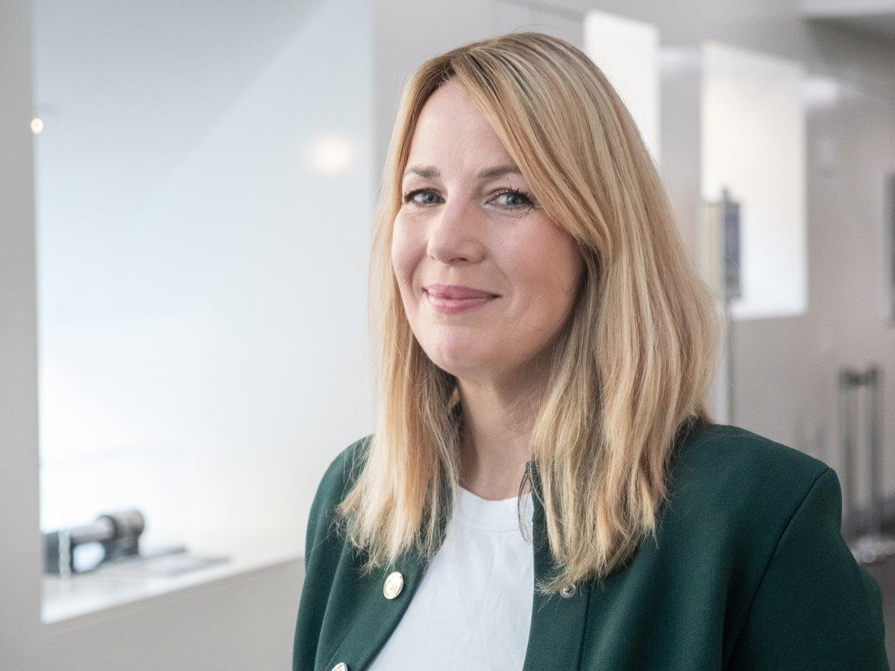 Family of WA football great Austin Robertson Jr reveals legend's ...