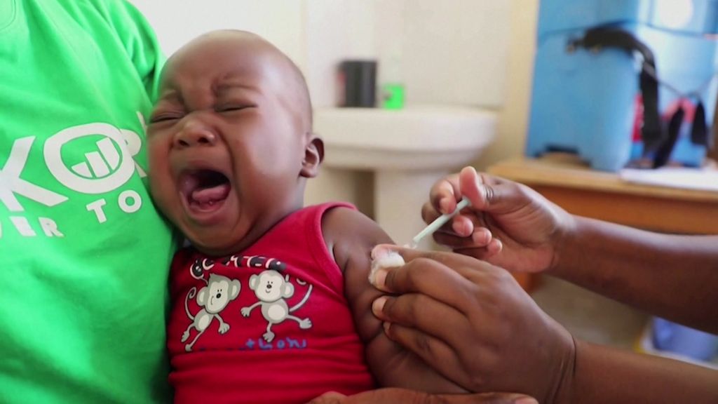 Babies in Kenya receive malaria shots - ABC News
