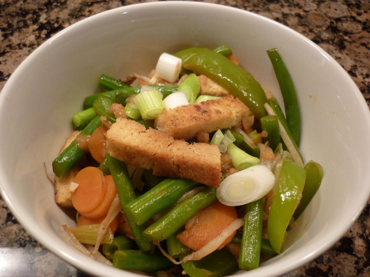 Balinese steamed vegetables with peanut sauce (Sayur Cantok) - ABC Everyday