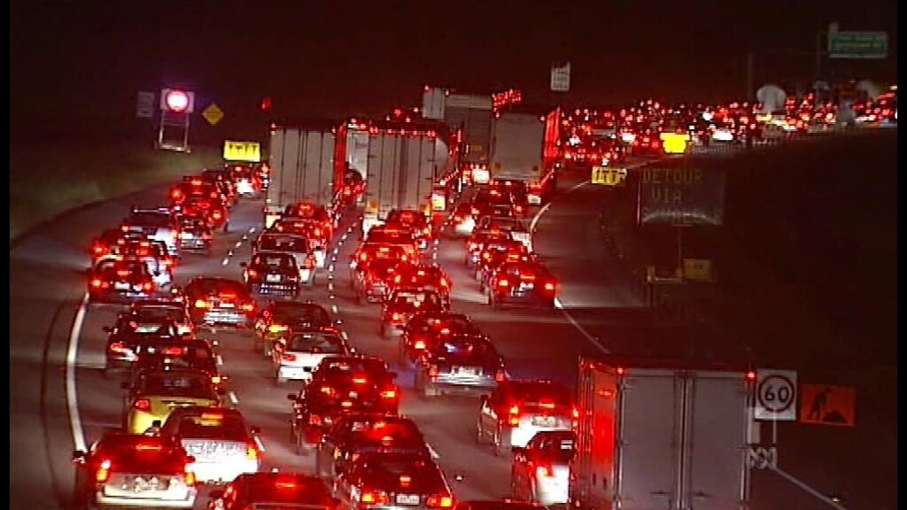 Double blow for peninsula freeway - ABC News