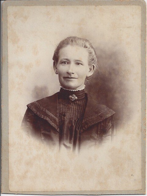 The Australian families making exciting genealogical discoveries in the ...