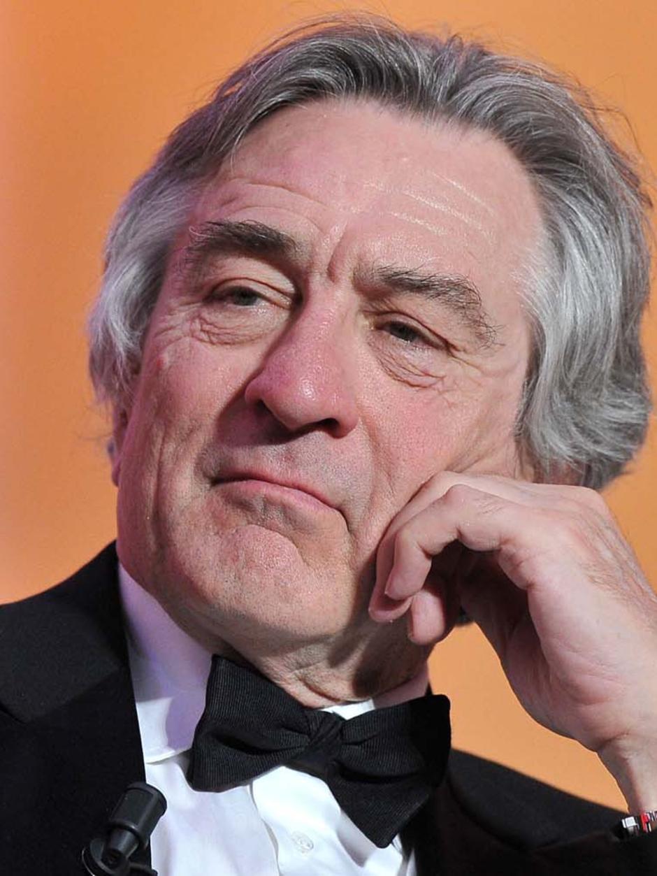 De Niro sorry for 'white first lady' joke - ABC News