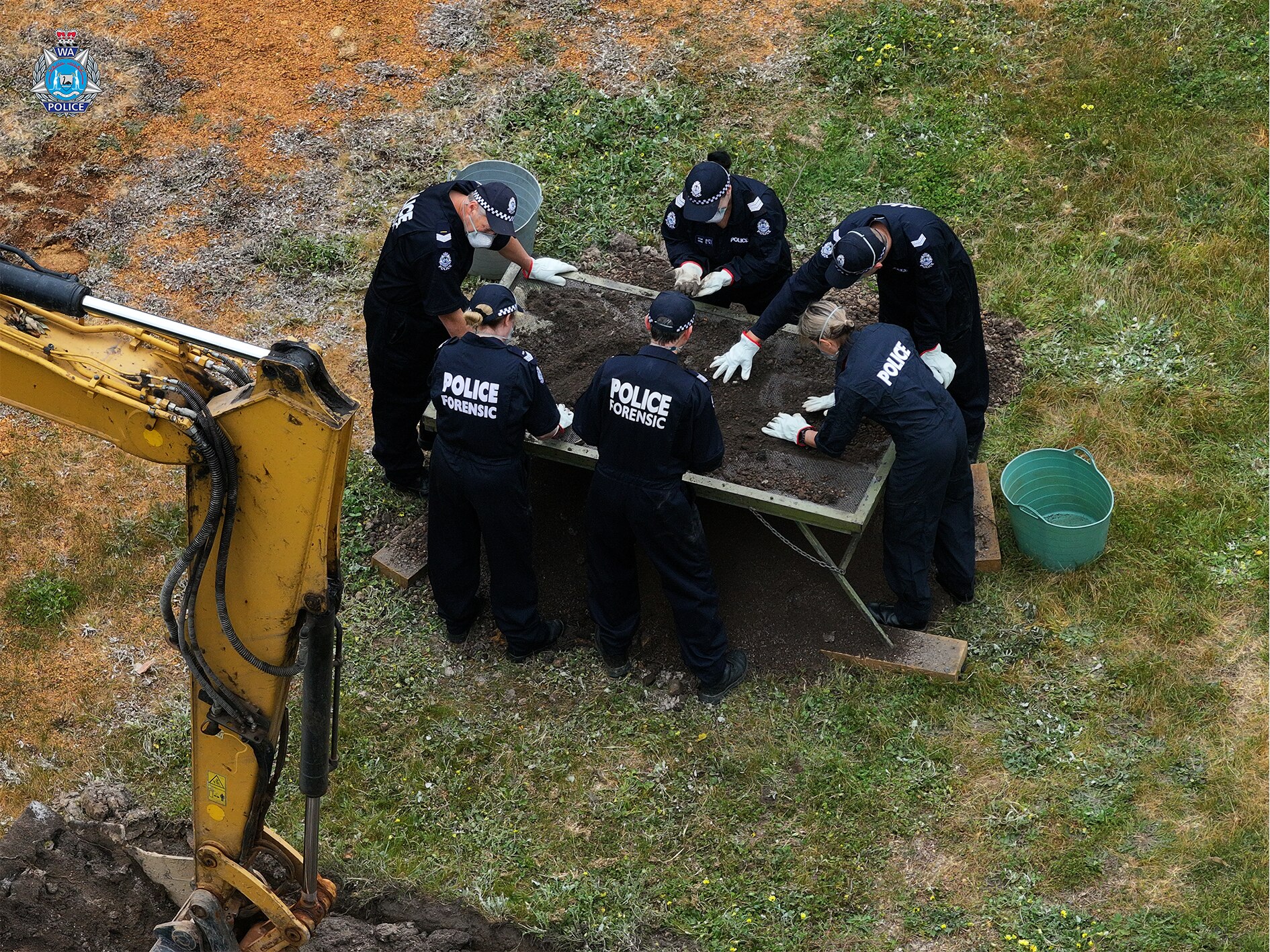 Police call for information about man seen talking to Collie schoolgirl ...