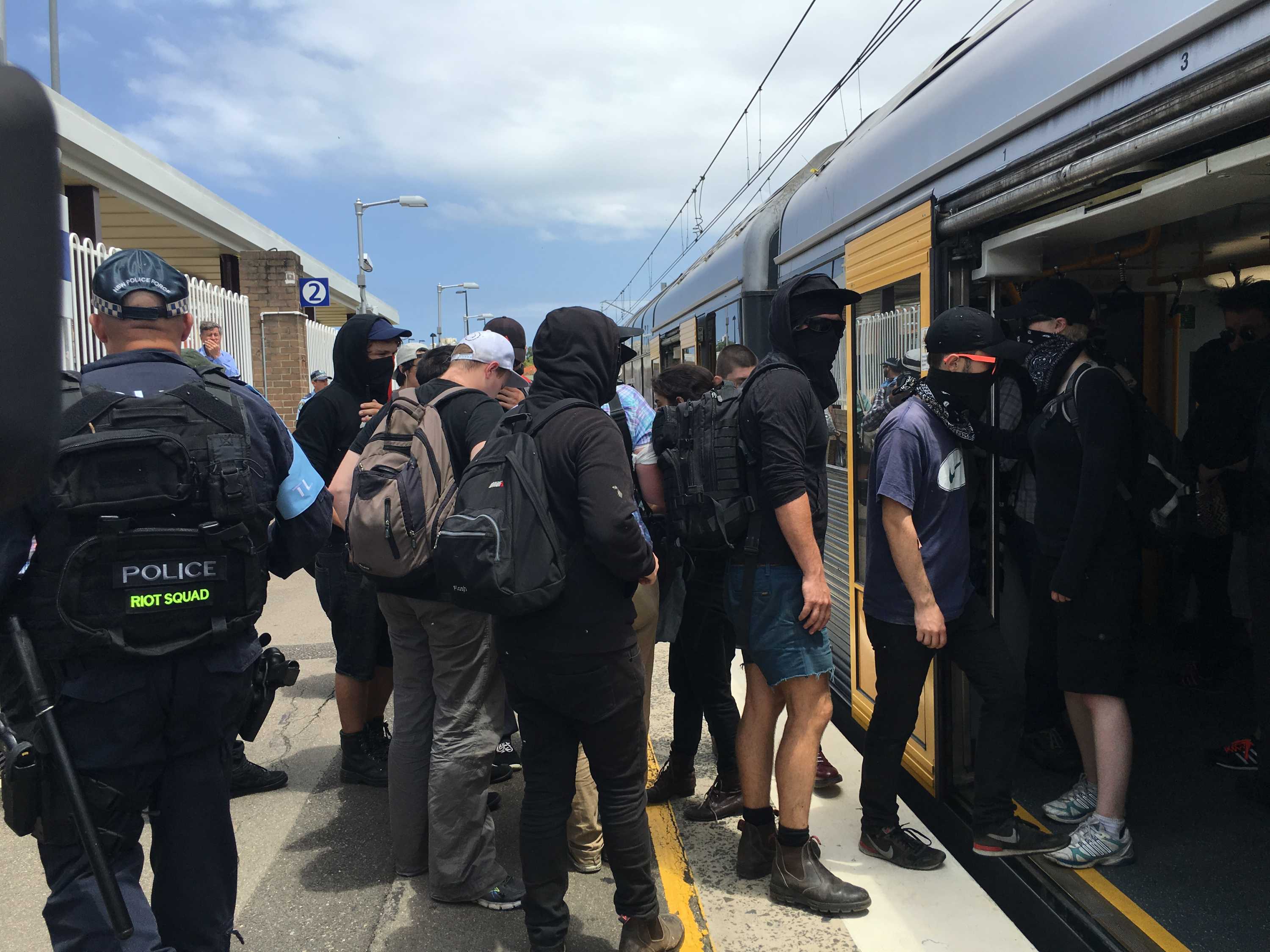 Cronulla protesters kept apart as 'halal-free' memorial barbecue held ...