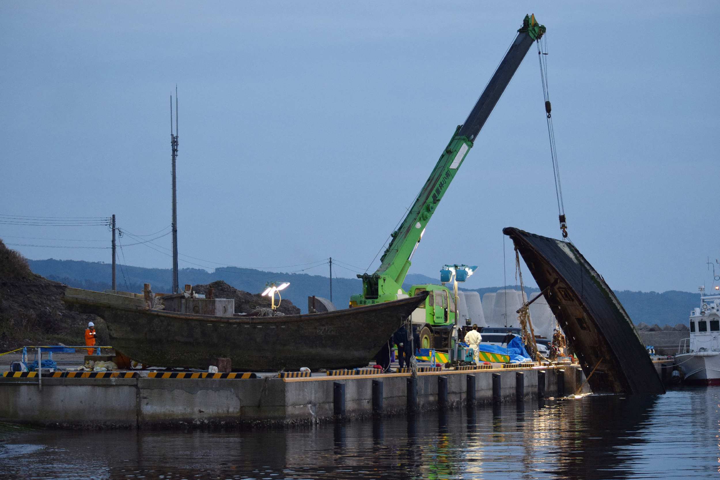 'Ghost ship' mystery grips Japan as rickety boats with corpses ...