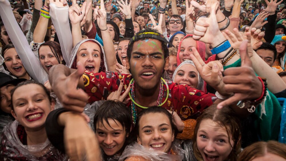 Take a peek behind the One Night Stand curtains - triple j