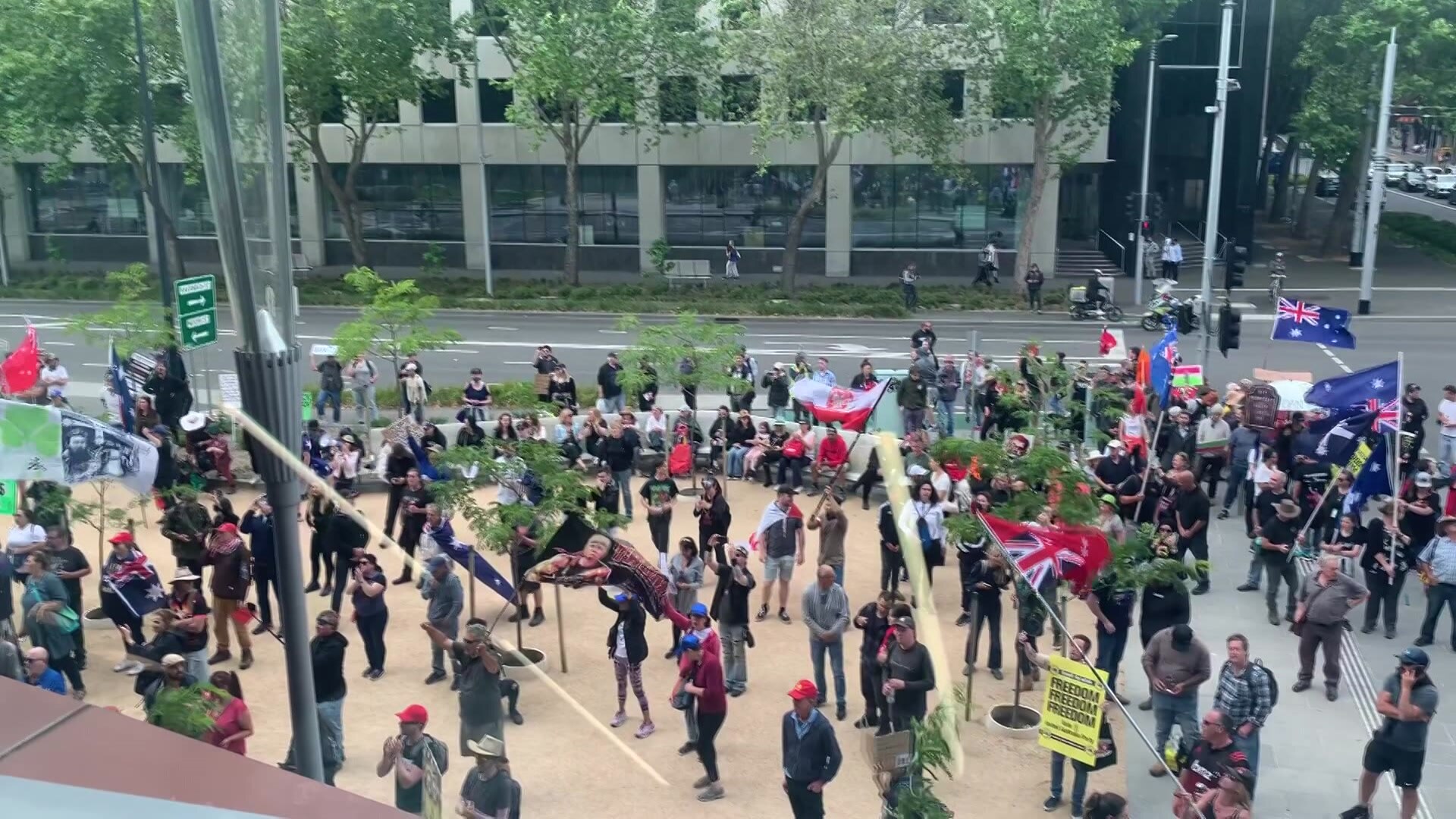 Thousands march against Victoria's new pandemic legislation as COVID ...