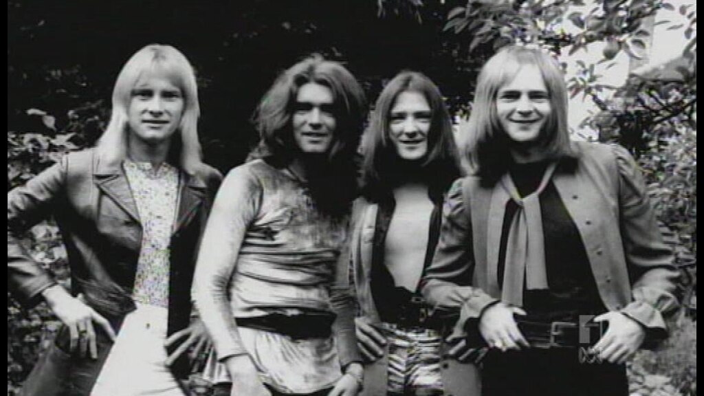 Legendary Australian rock performer makes comeback - ABC News