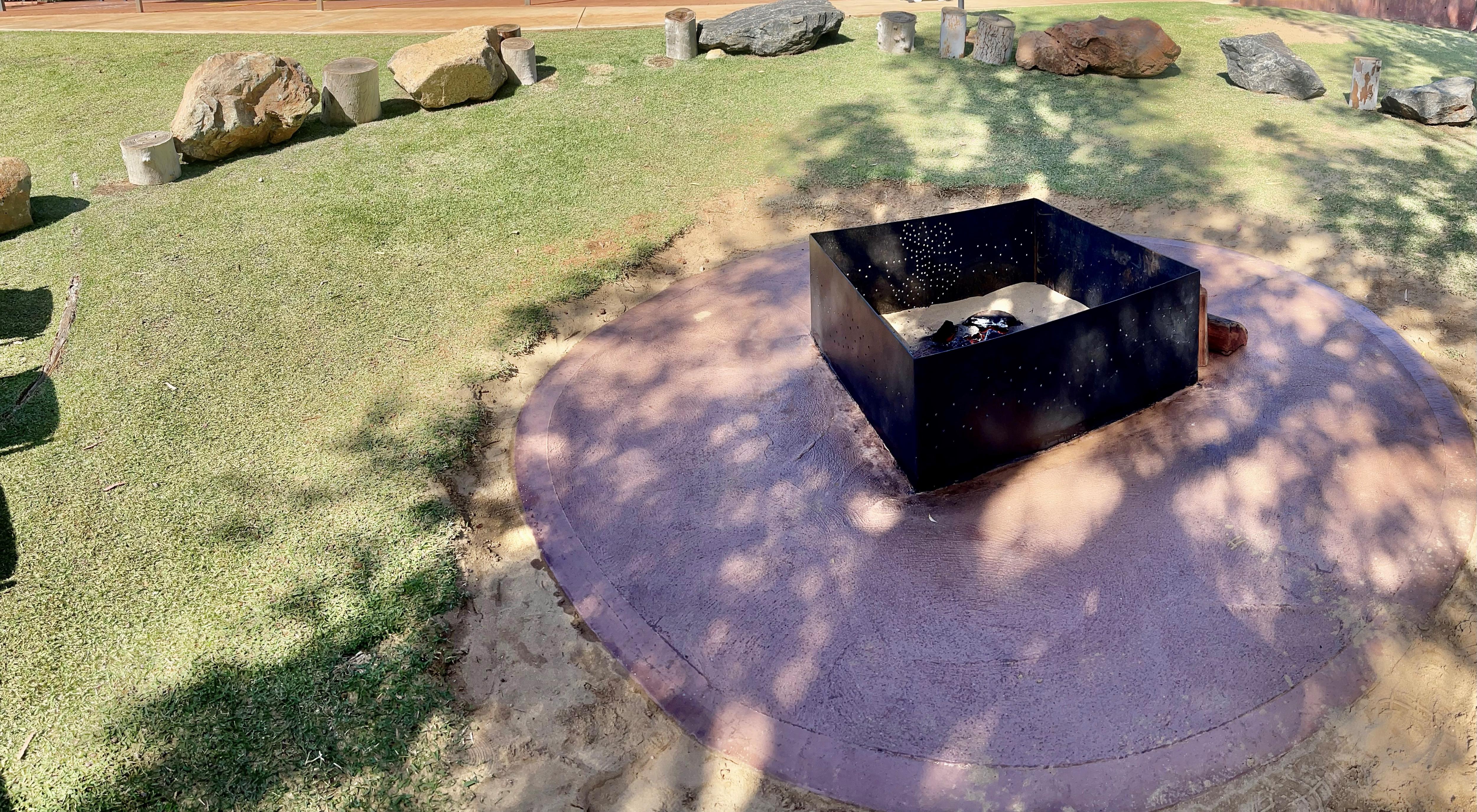 Karratha Primary School unveils yarning circle and bush tucker garden ...