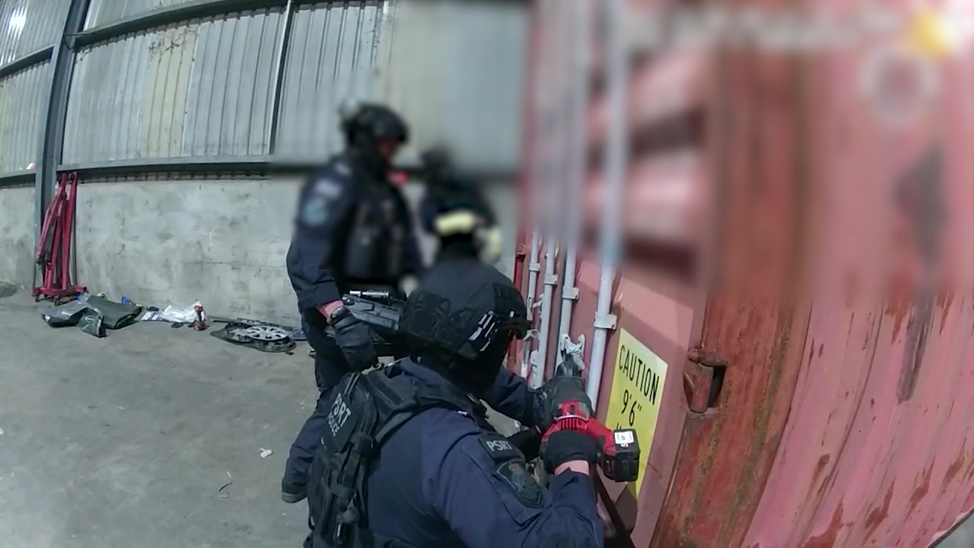Allegedly stolen 4WDs found in shipping containers - ABC News