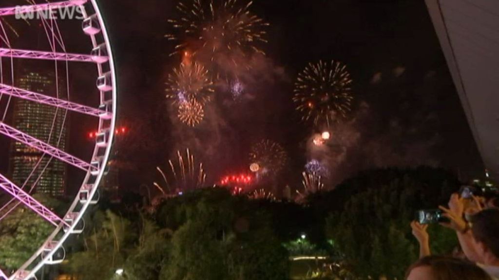 Riverfire fireworks from South Bank - ABC News