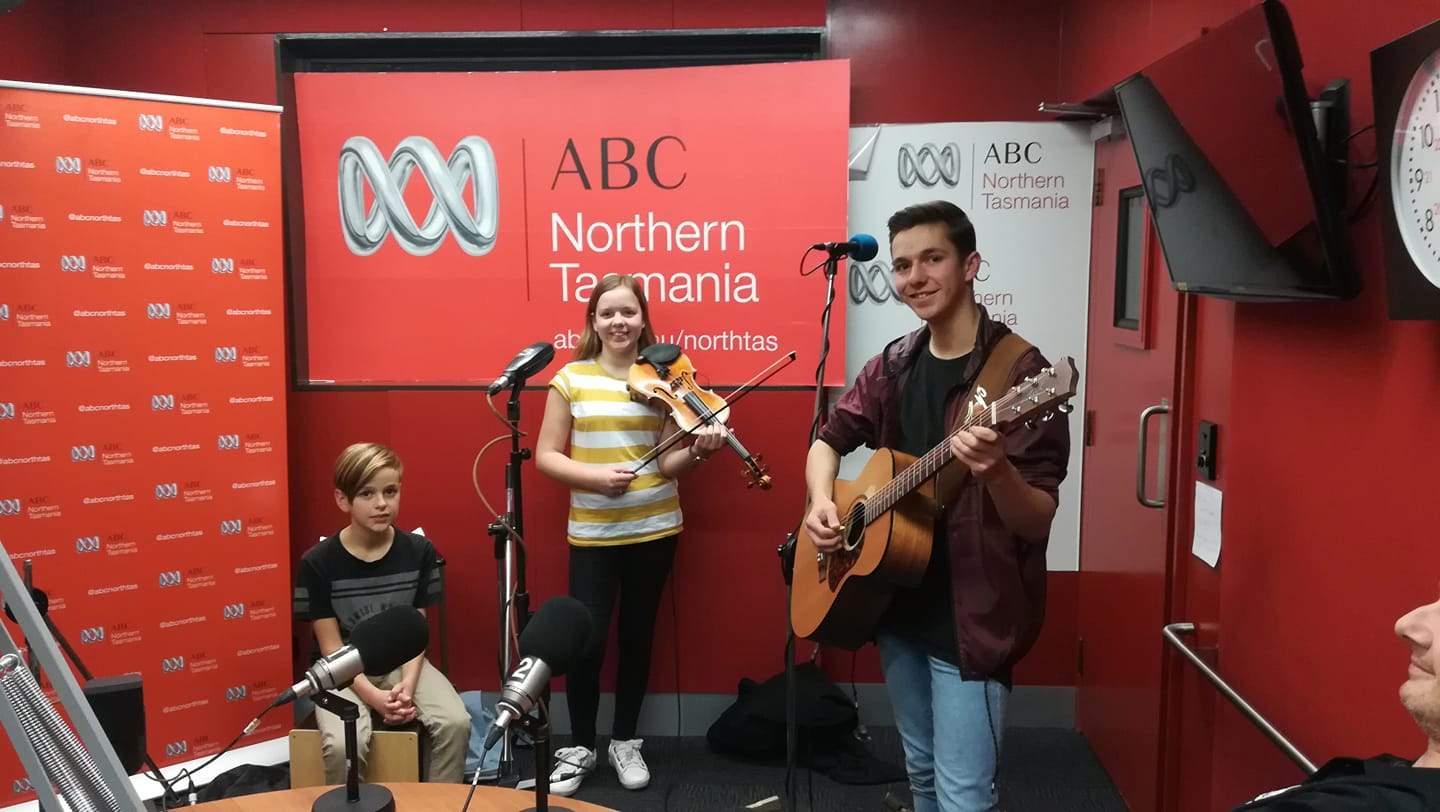 The Fiddle Stix wow with live music - ABC listen