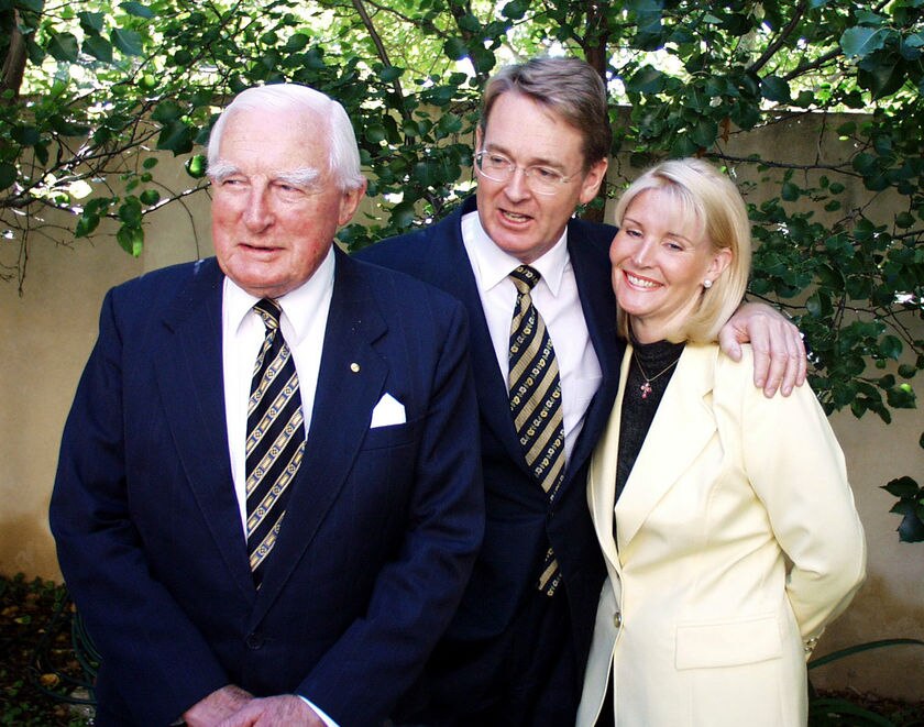 Court's family prepares for state funeral - ABC News