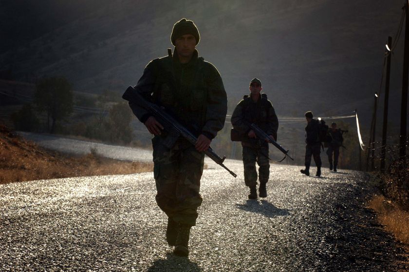 Turkey sends special forces to Iraqi border - ABC News