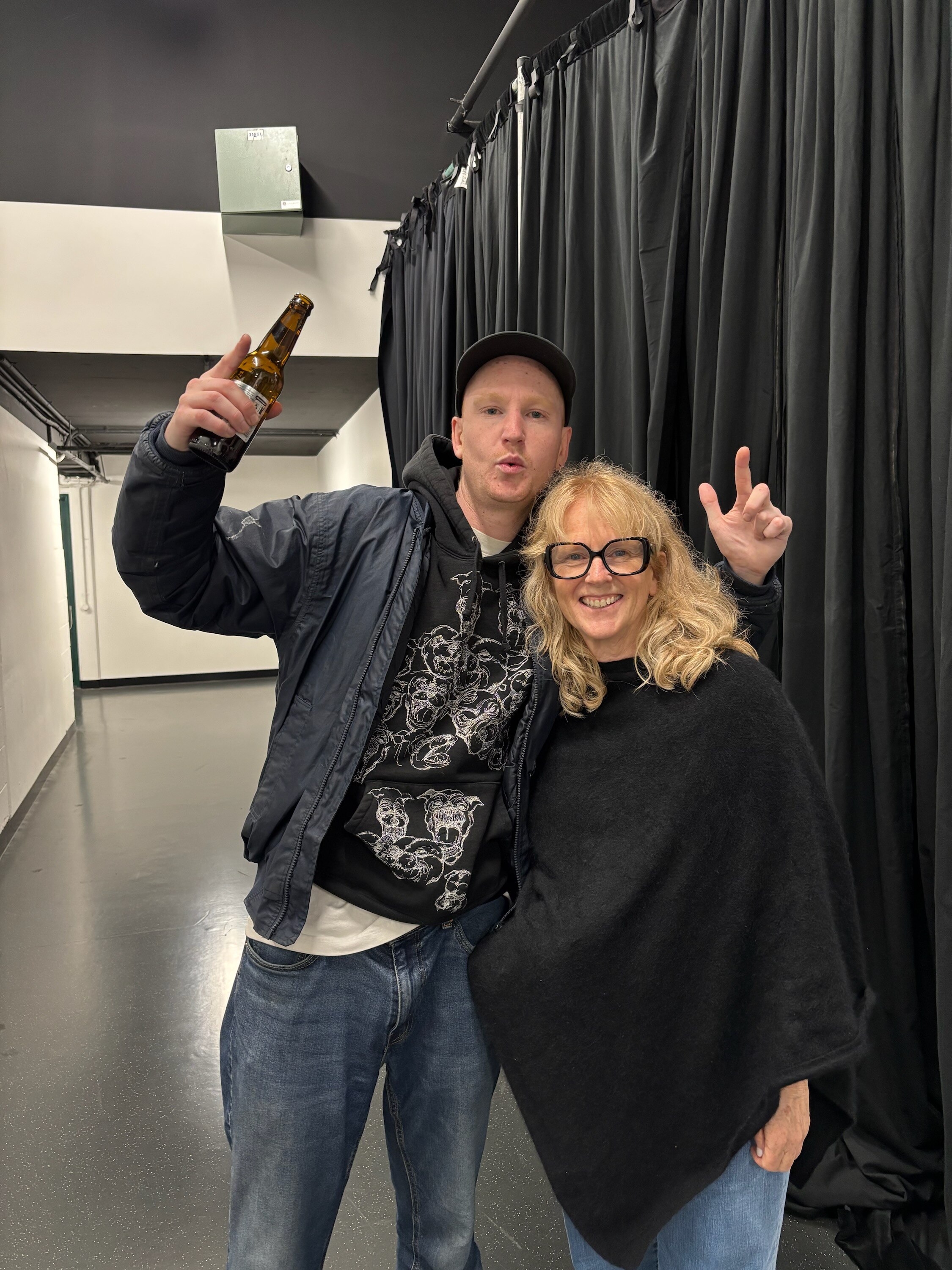 Amyl and the Sniffers bassist takes his mum to the ARIAs - ABC listen