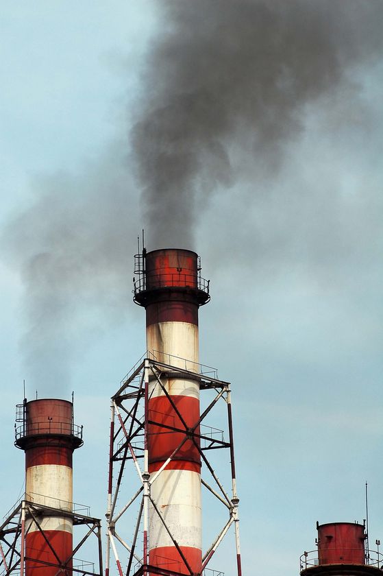 Joyce, Milne lash out at emissions target - ABC News