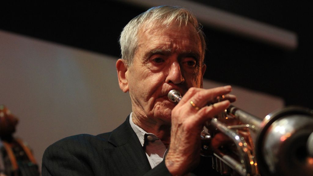 90-year-old trumpeter Billy Burton is still performing music - ABC News