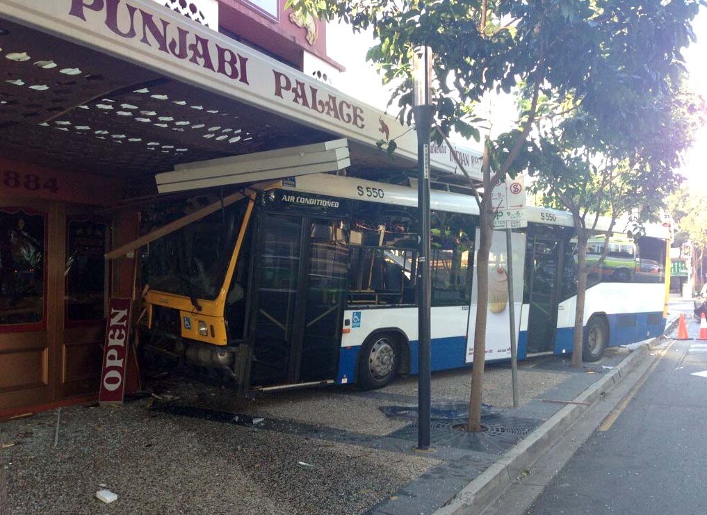 Bus crashes into Brisbane Indian restaurant - ABC News