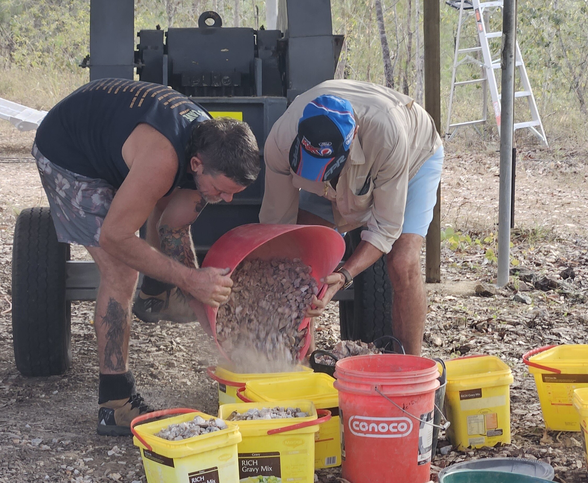 Small-scale miners fear more red tape as Queensland government ...