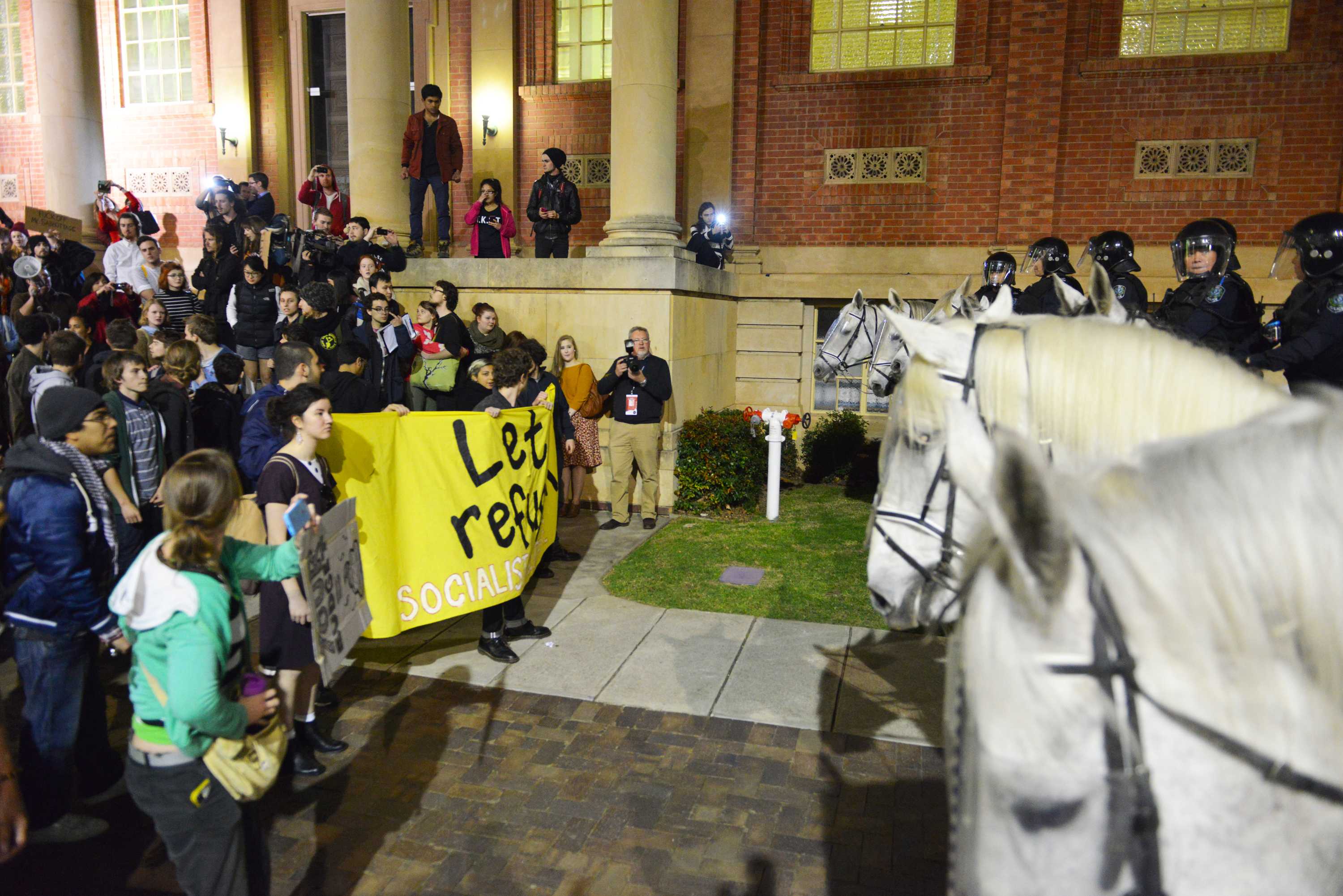 Protesters clash with mounted police outside Tony Abbott speech at ...