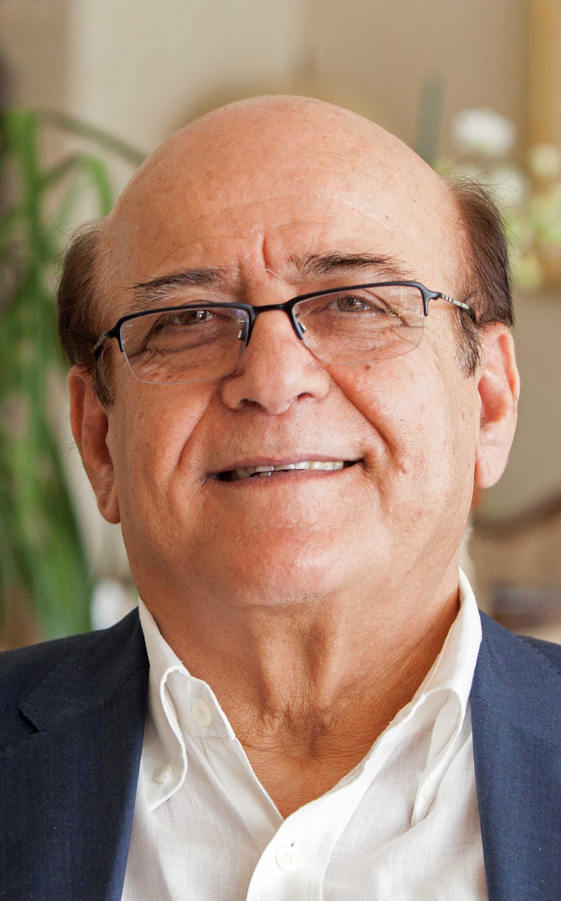 A Ticket to Paradise: Exhibition charts impact of immigrants on ...