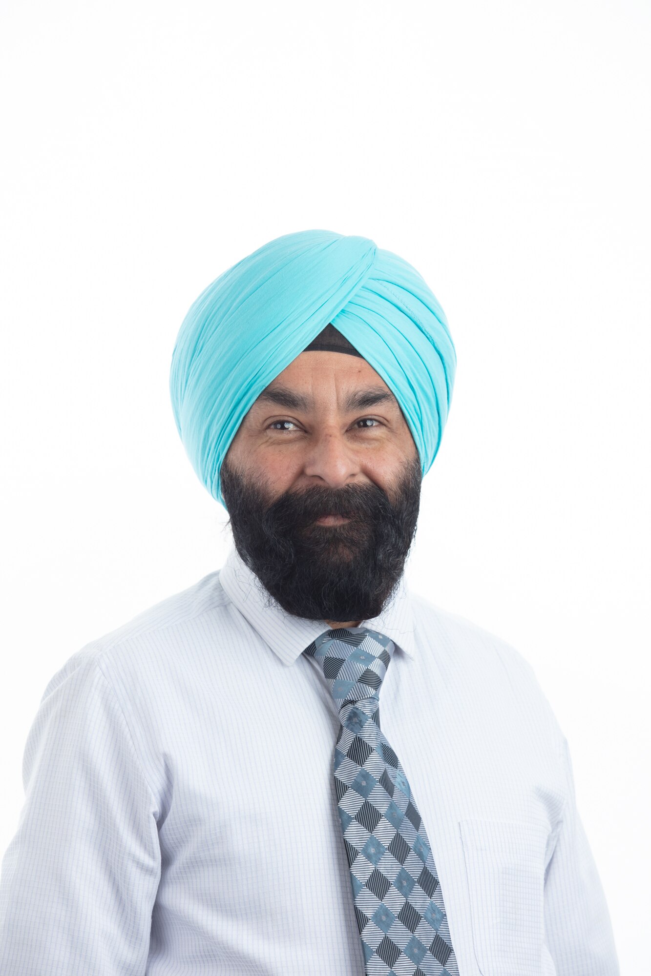 Sikh community leader behind swim classes to stem migrant drownings ...