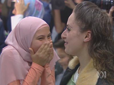 Govt accused of leaving Australians stranded in Lebanon - ABC News