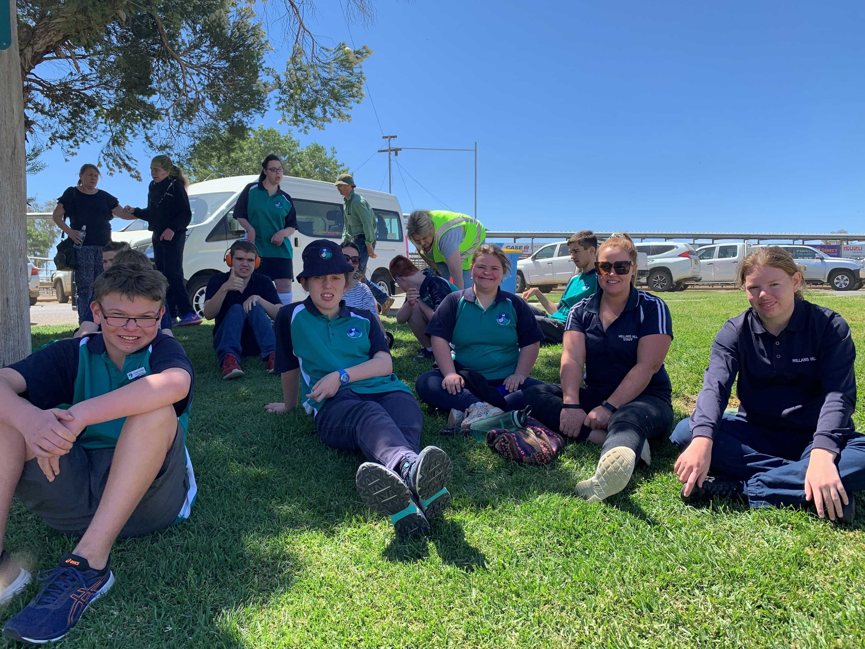 Steer sold for wheelchair-accessible school bus for $12,000 at auction ...