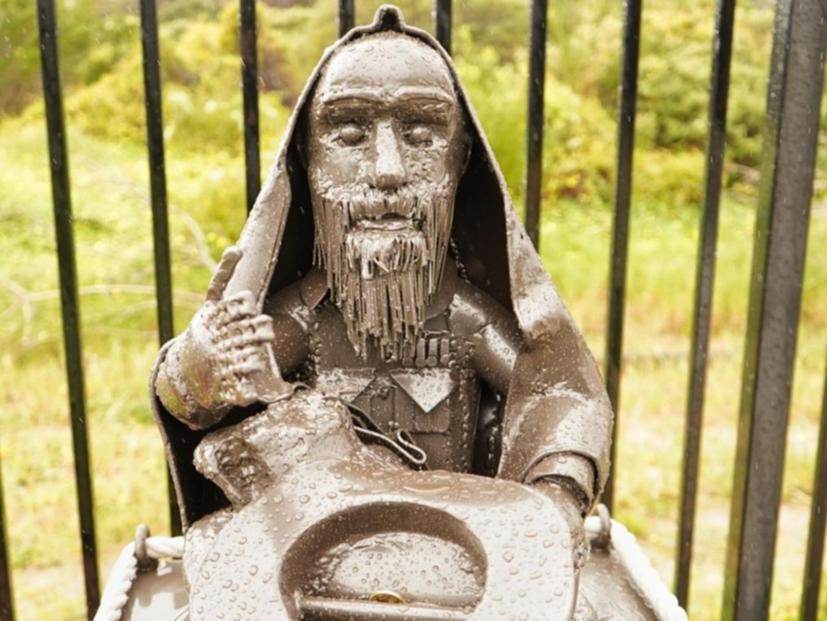 Rockingham veteran Hayley Edwards' reads touching poem to honour ...