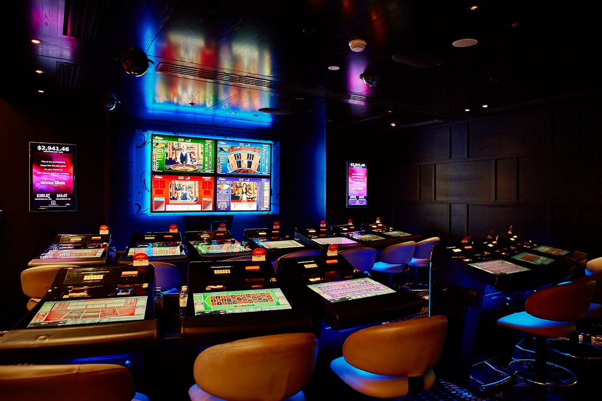 ABC NewsRadio celebrates 30 years on air - ABC listen