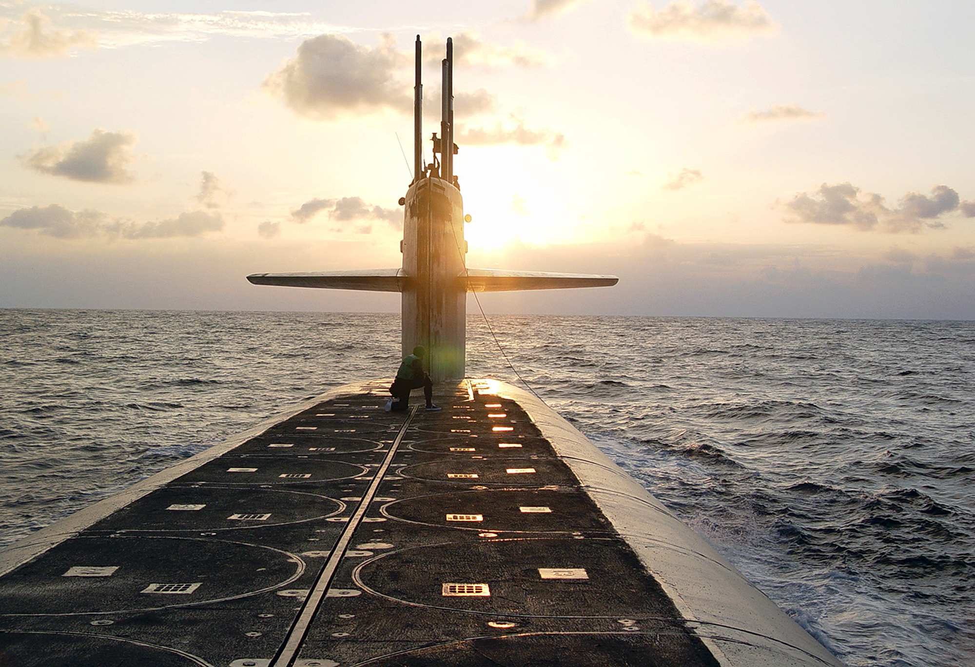 US says its new submarine-launched nuclear weapon 'strengthens ...