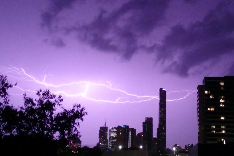 Queensland storms: Gold Coast cleans up after hail and heavy rain ...