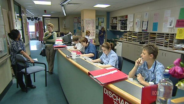 Nursing shortage puts patients 'at risk' - ABC News