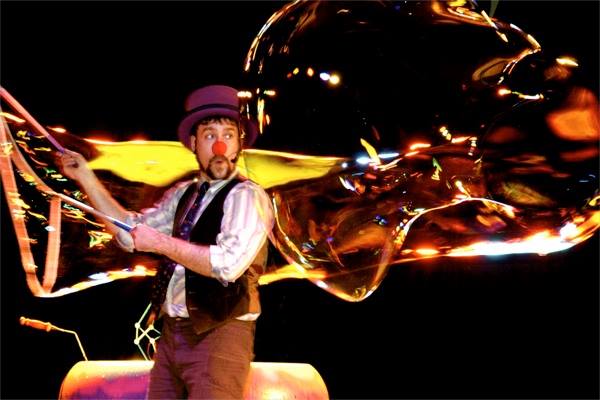 Meet Perth's bubble expert 'Dr Froth' - ABC listen