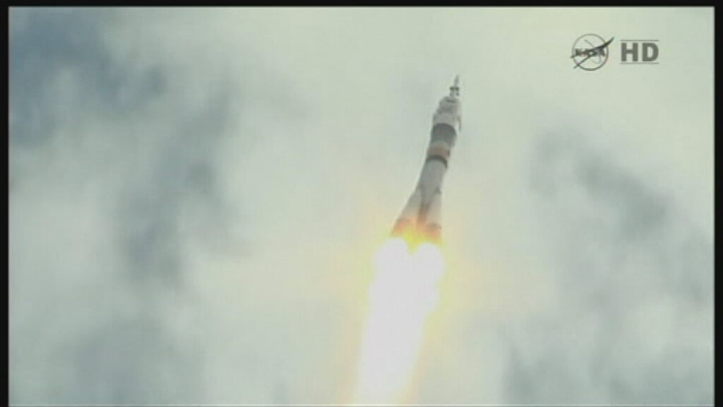 Russian rocket launches new crew to space station - ABC News
