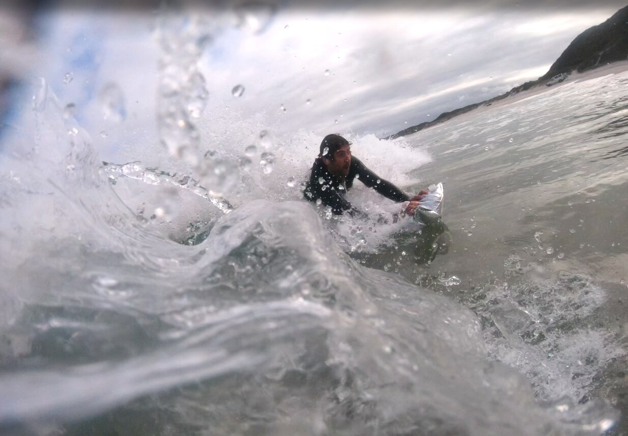 'This is pinnacle': Goon bag surfing - ABC listen