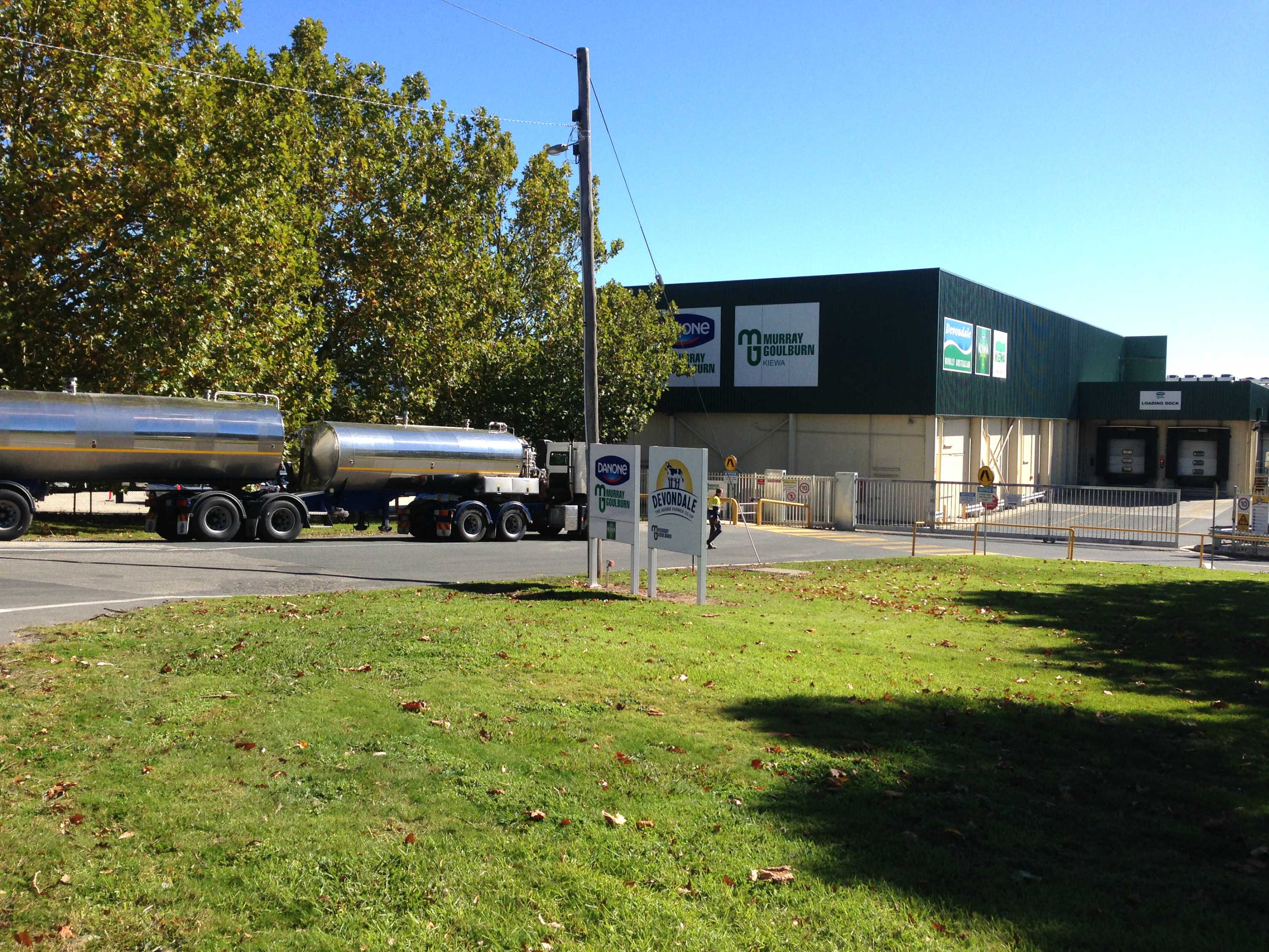 Murray Goulburn reveals milk prices for the coming season, review of ...