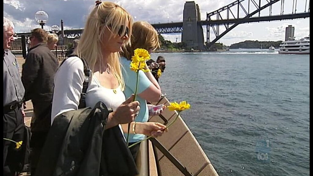 Suicide victims' relatives speak against silence - ABC News